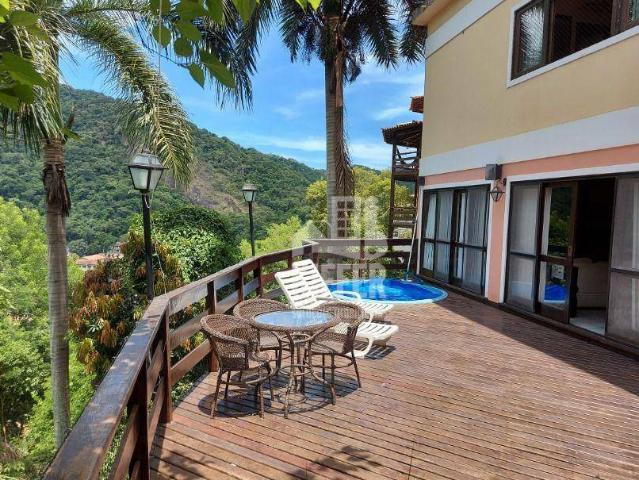 Casa para Aluguel com 4 quartos, 300 m² por R$ 10.000