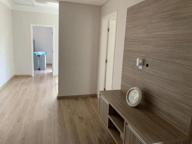 Casa para Aluguel com 4 quartos, 300 m² por R$ 12.000