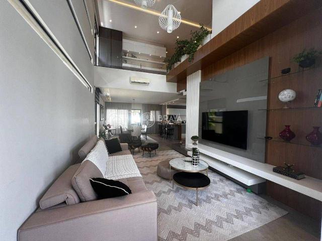 Casa para Aluguel com 4 quartos, 330 m² por R$ 17.000