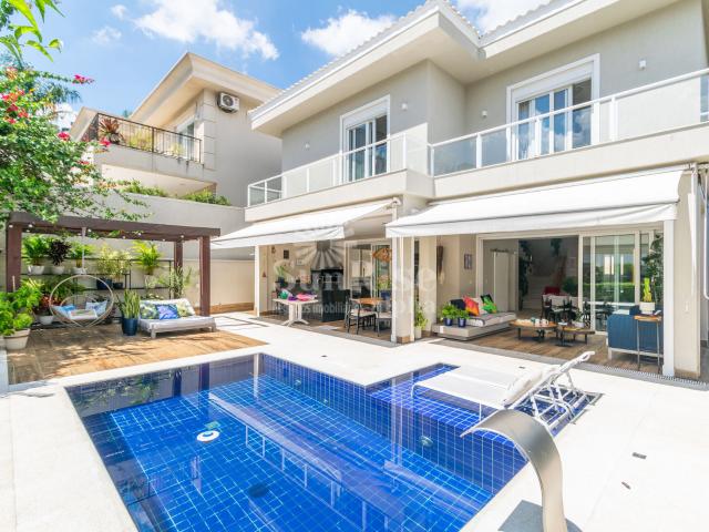 Casa para Aluguel com 4 quartos, 472 m² por R$ 42.000