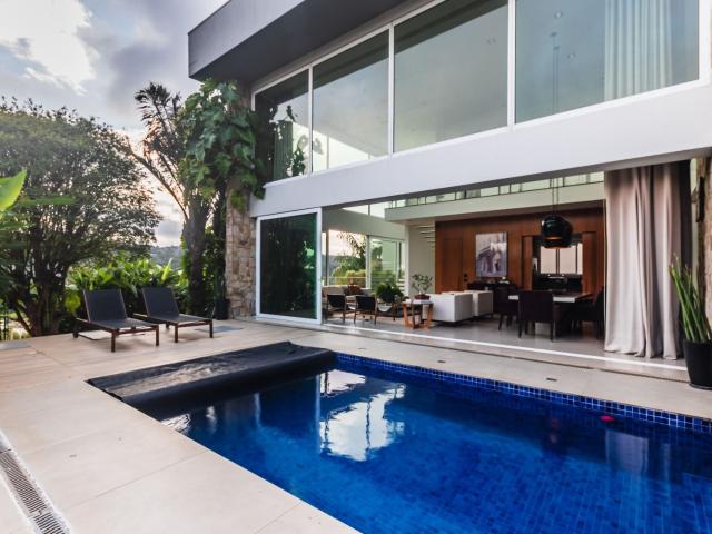 Casa para Aluguel com 4 quartos, 494 m² por R$ 34.600