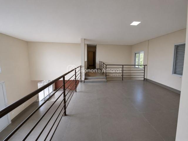 Casa para Aluguel com 4 quartos, 400 m² por R$ 14.000