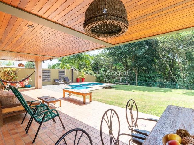 Casa para Aluguel com 4 quartos, 433 m² por R$ 25.000