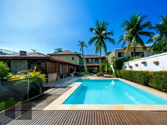 Casa para Aluguel com 4 quartos, 598 m² por R$ 35.000