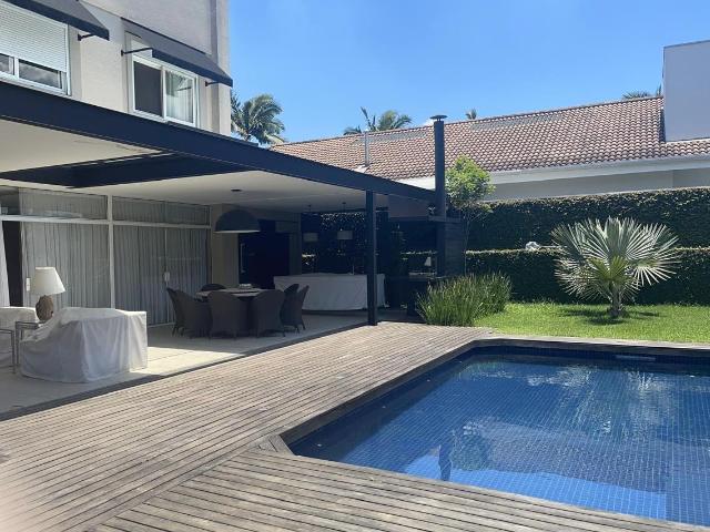 Casa para Aluguel com 4 quartos, 520 m² por R$ 49.030