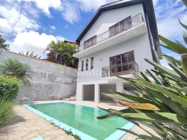 Casa para Aluguel com 5 quartos, 440 m² por R$ 12.900