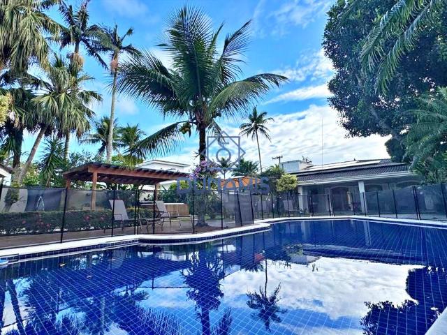 Casa para Aluguel com 5 quartos, 548 m² por R$ 16.000