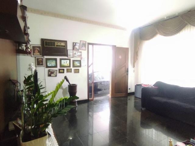 Casa para Aluguel com 6 quartos, 270 m² por R$ 15.000