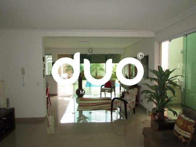 Casa para Aluguel com 6 quartos, 500 m² por R$ 12.900