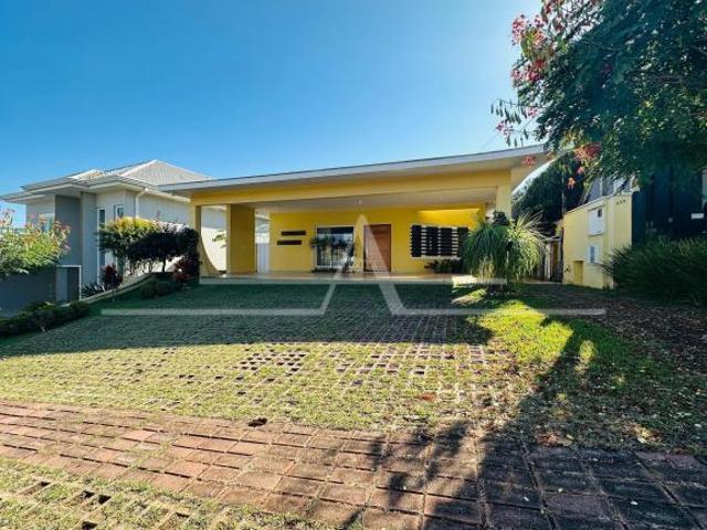 Casa à venda em Campos do Conde