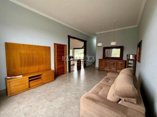 Casa para aluguel em Condomínio Jardim Flamboyan