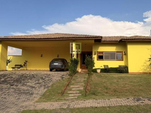 Casa para aluguel em Medeiros