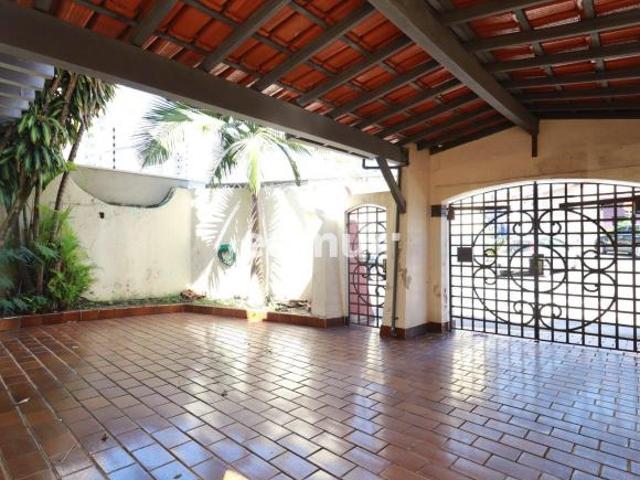 Casa para aluguel na Vila Assunção