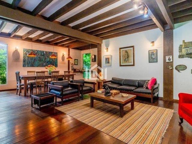 Casa para aluguel na Granja Viana