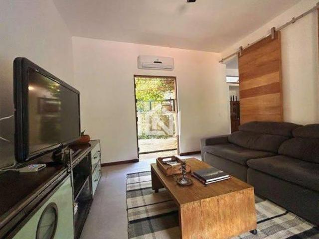 Casa para aluguel na Granja Viana