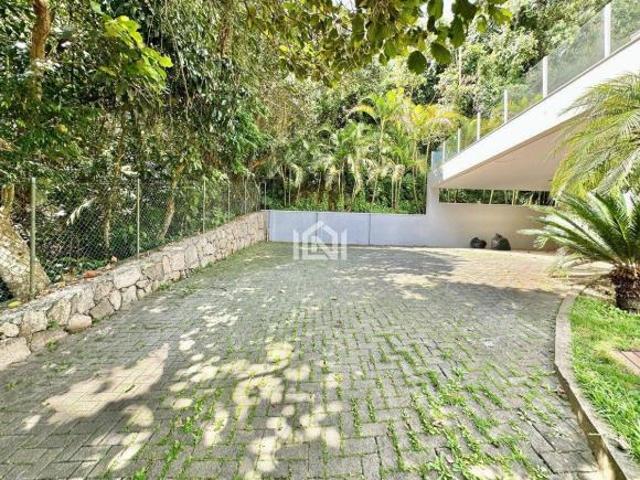 Casa para aluguel na Granja Viana