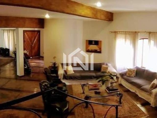 Casa para aluguel na Granja Viana