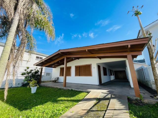 Casa para aluguel no Centro de Balneário Rincão