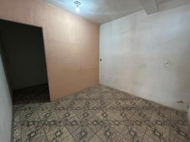 Casa para Aluguel por R$900,00/Mês com 1 dormitório, 1 banheiro e 1 cozinha Jardim das camelias, São paulo / SP