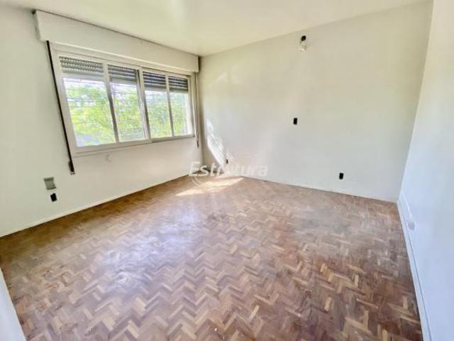Casa para investimento próximo ao Hospital São Francisco