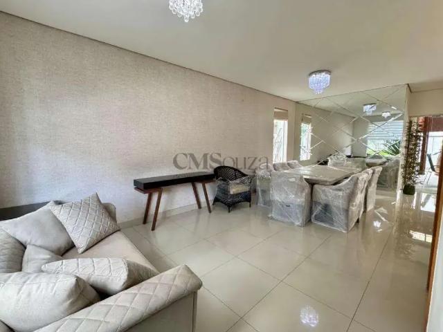 Casa para locação no Alphaville II – 270m², piscina, 3 suítes, 4 vagas Vivendas do Arvoredo, Londrina