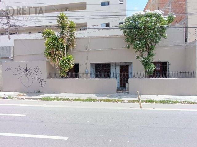 Casa para locação, no bairro Joaquim Távora em Fortaleza, Ceará