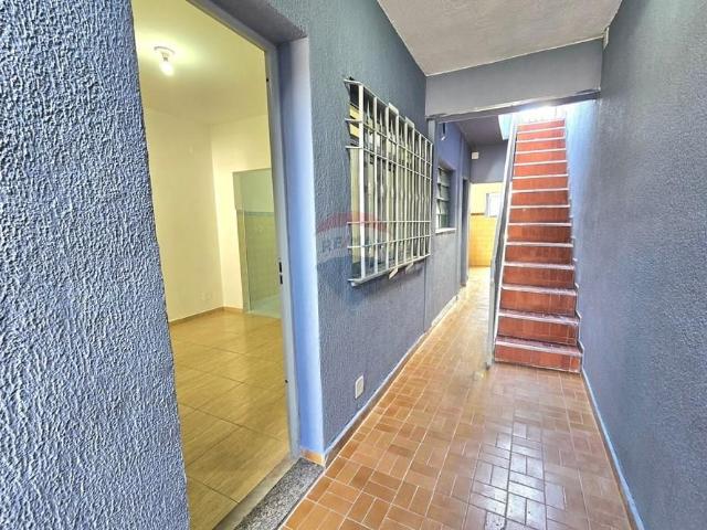 Casa para locação no Jardim Danfer, 60 metros, 1 quarto, sala, cozinha, 1 banheiro, lavanderia e 1 vaga de garagem