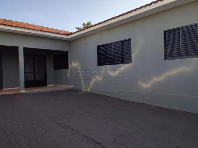 Casa para Locação no Jardim Icaraí, Ibaté: 3 Quartos, Suíte, Ampla Garagem R$1.300,00