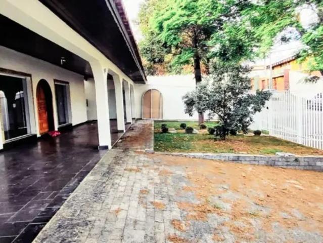Casa para Locação no Taquaral, com 4 suítes, piscina, 8 vagas