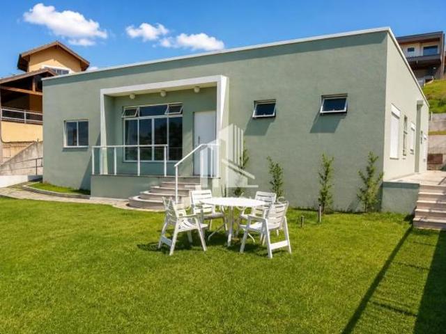 Casa para Locação ou Venda no Condomínio Mirante do Vale Jacareí/SP