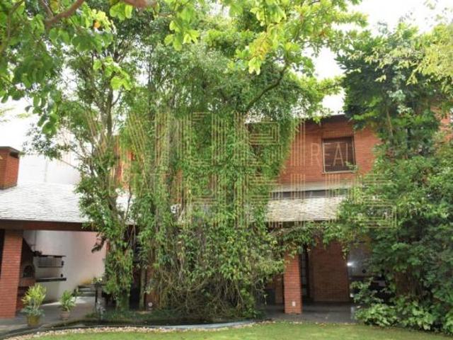 Casa para locação ou venda no Jardim dos Estados 5 quartos