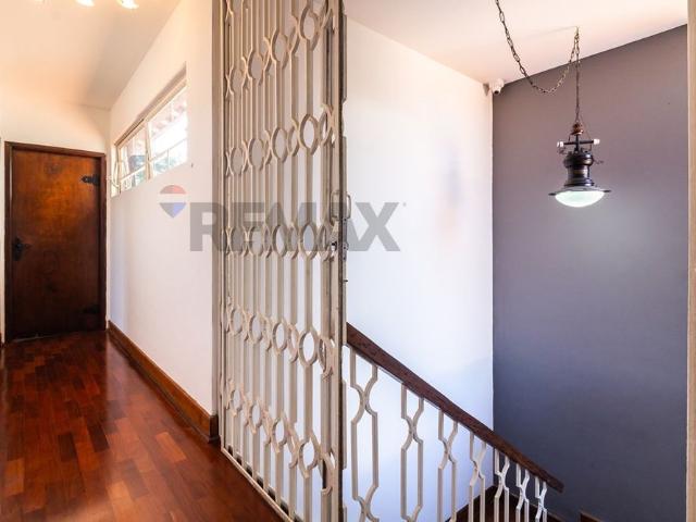 Casa para Locação | Alto de Pinheiros | 300 m² de área construída | 450 m² de terreno | 3 suítes | 4 vagas