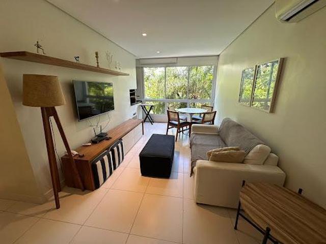 Casa para locação anual no Brisas do Camburizinho | 3 suítes | Condomínio completo