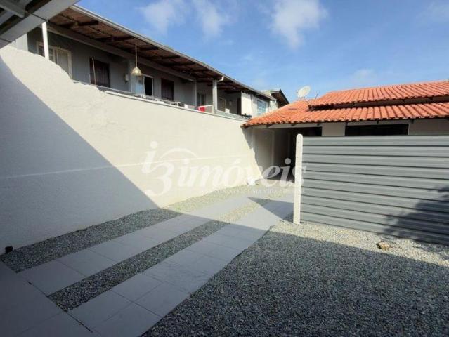 Casa Para Locação Anual, 2 Quartos, 1 Vaga de Garagem, Bairro São Vicente, Itajaí Sc