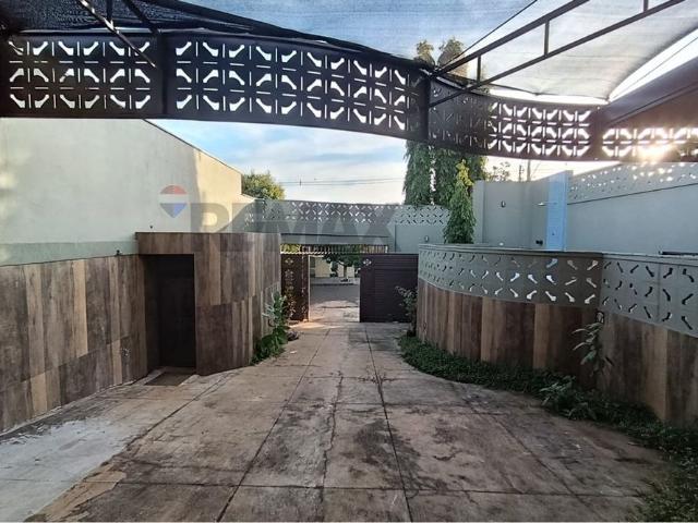 Casa Para Locação, Com Ótima Localização No Centro em Ituiutaba MG