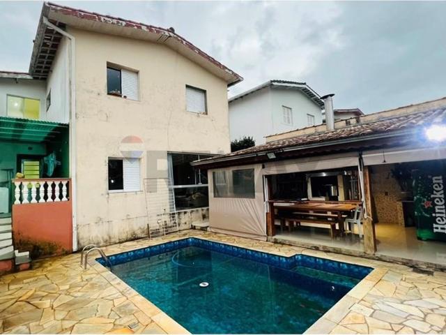 Casa para locação com residencial ou comercial no Jardim Leonor em Mairiporã