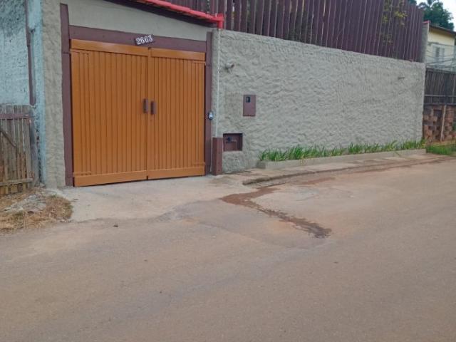 Casa para Locação, Conceição dos Ouros / MG, bairro São Quilombo, 4 dormitórios, sendo 1 suíte, 2 vagas de garagem, área total 505,00 m², área construída 185,00 m²
