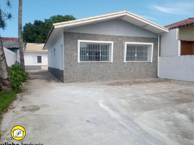 Casa para locação definitiva no centro de Peruíbe