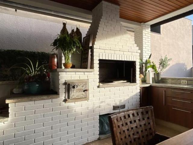 CASA PARA LOCAÇÃO E VENDA