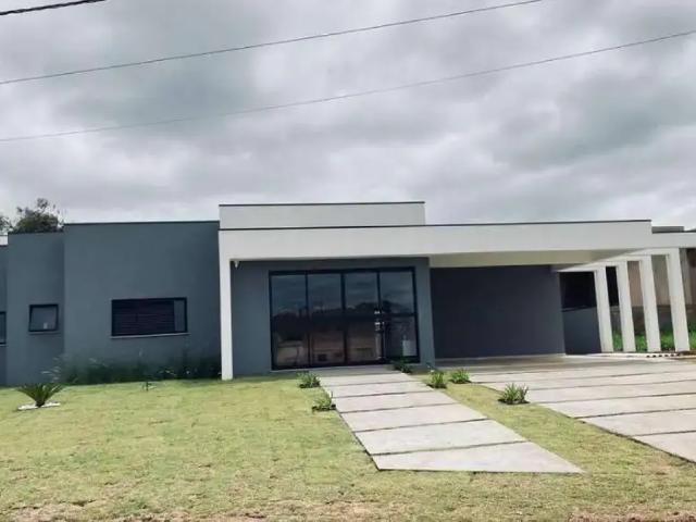 Casa para Locação em Avaré, Riviera de Santa Cristina I, 4 dormitórios, 2 suítes, 3 banheiros, 6 vagas