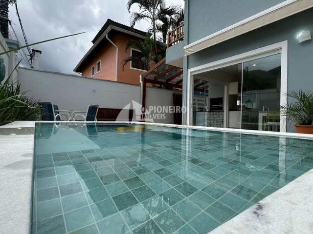 Casa para locação em Juquehy: a poucos minutos da praia