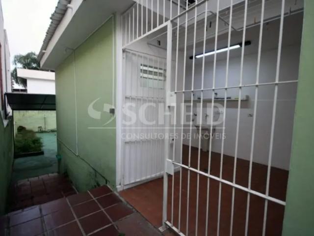 Casa para locação em rua dos Caciques Saude SP