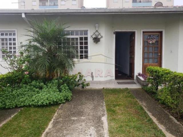 CASA À VENDA 2 QUARTOS COM QUINTAL E GARAGEM PARA 2 CARROS VILA URUPES SUZANO