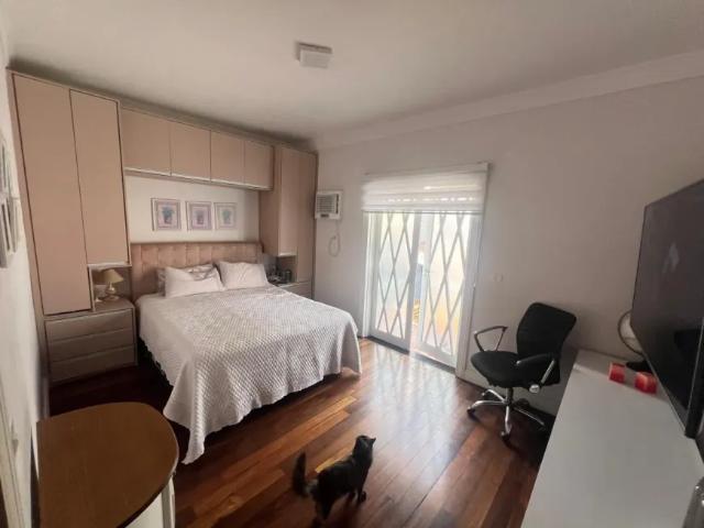Casa para Locação em São José dos Campos, Jardim Apolo II, 4 dormitórios, 2 suítes, 4 banheiros, 4 v
