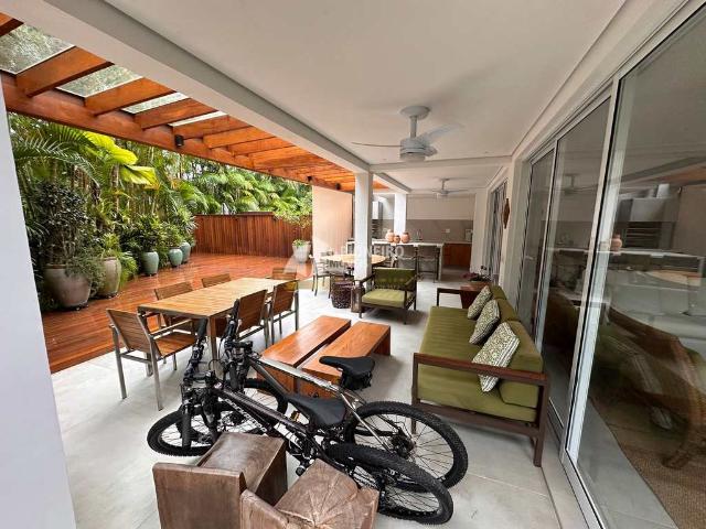 Casa para locação próxima a praia em Juquehy! Venha conferir!