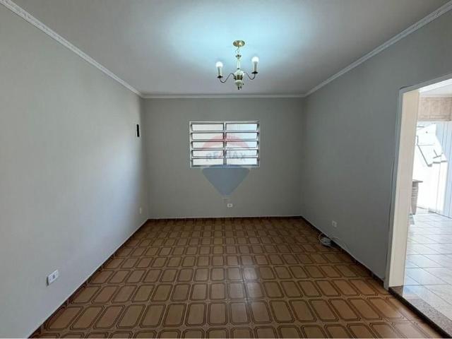 CASA PARA LOCAÇÃO SOBRELOJA REFORMADA NO JD. GRIMALDI