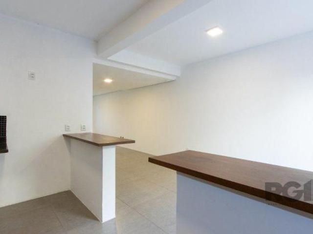 Casa para Locação/Aluguel 150m², 3 dormitórios, sendo 1 suites, 2 vagas Aber