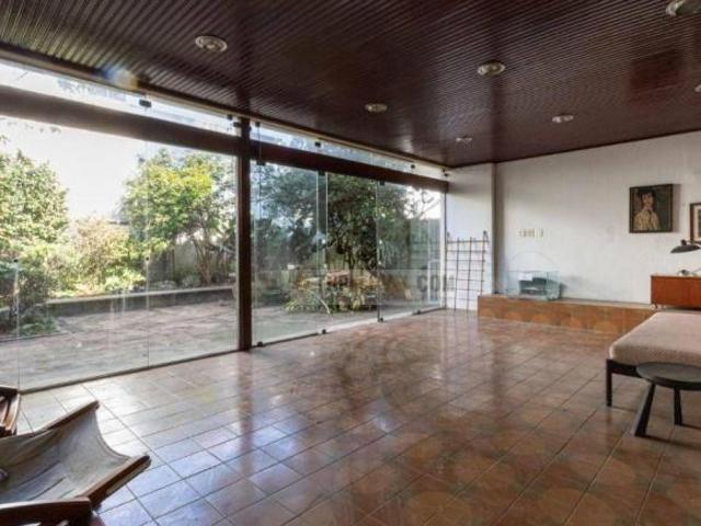 Casa para Modernizar com 5 dormitórios à venda em Moema São Paulo/SP