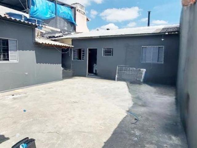 Casa para renda à venda no Bairro do Parque Anhangüera
