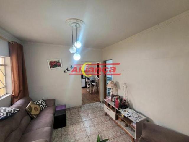 Casa para renda à venda no Cangaiba. Ótima oportunidade para investidores. Não perca